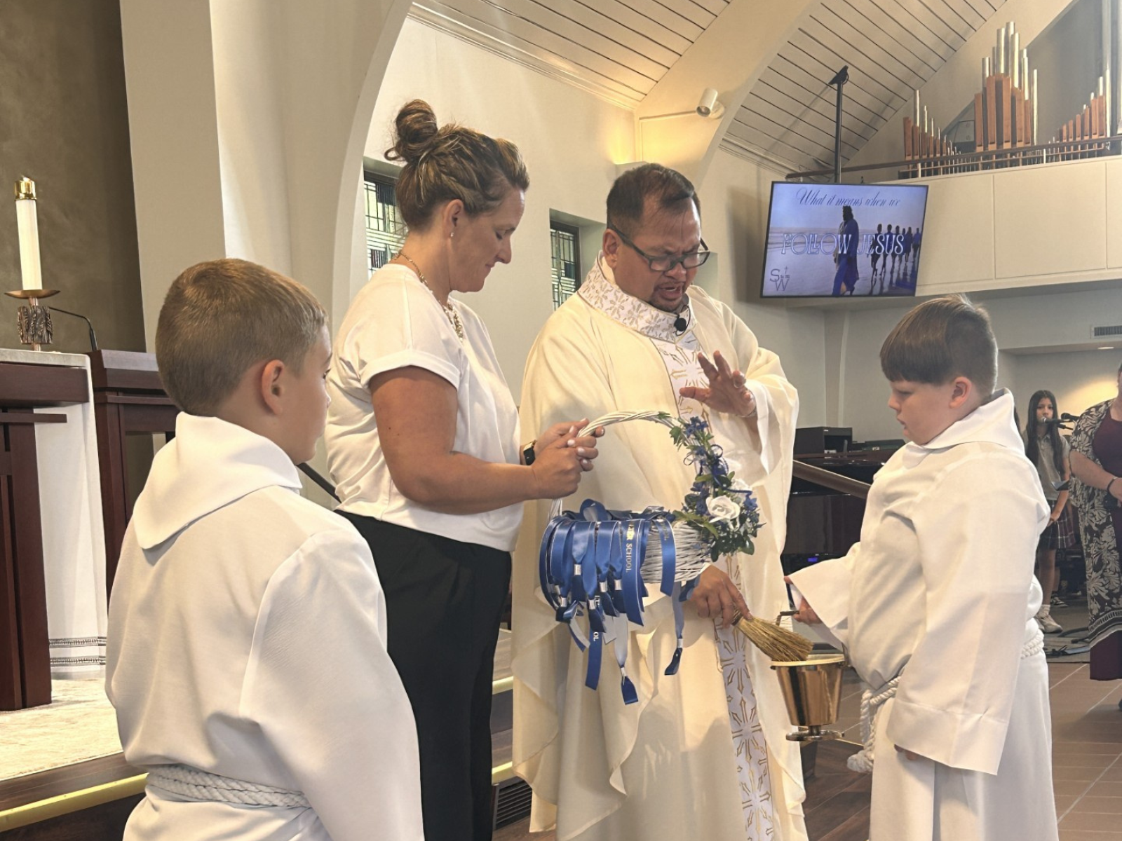 St. Walter Catholic Church | Roselle, IL